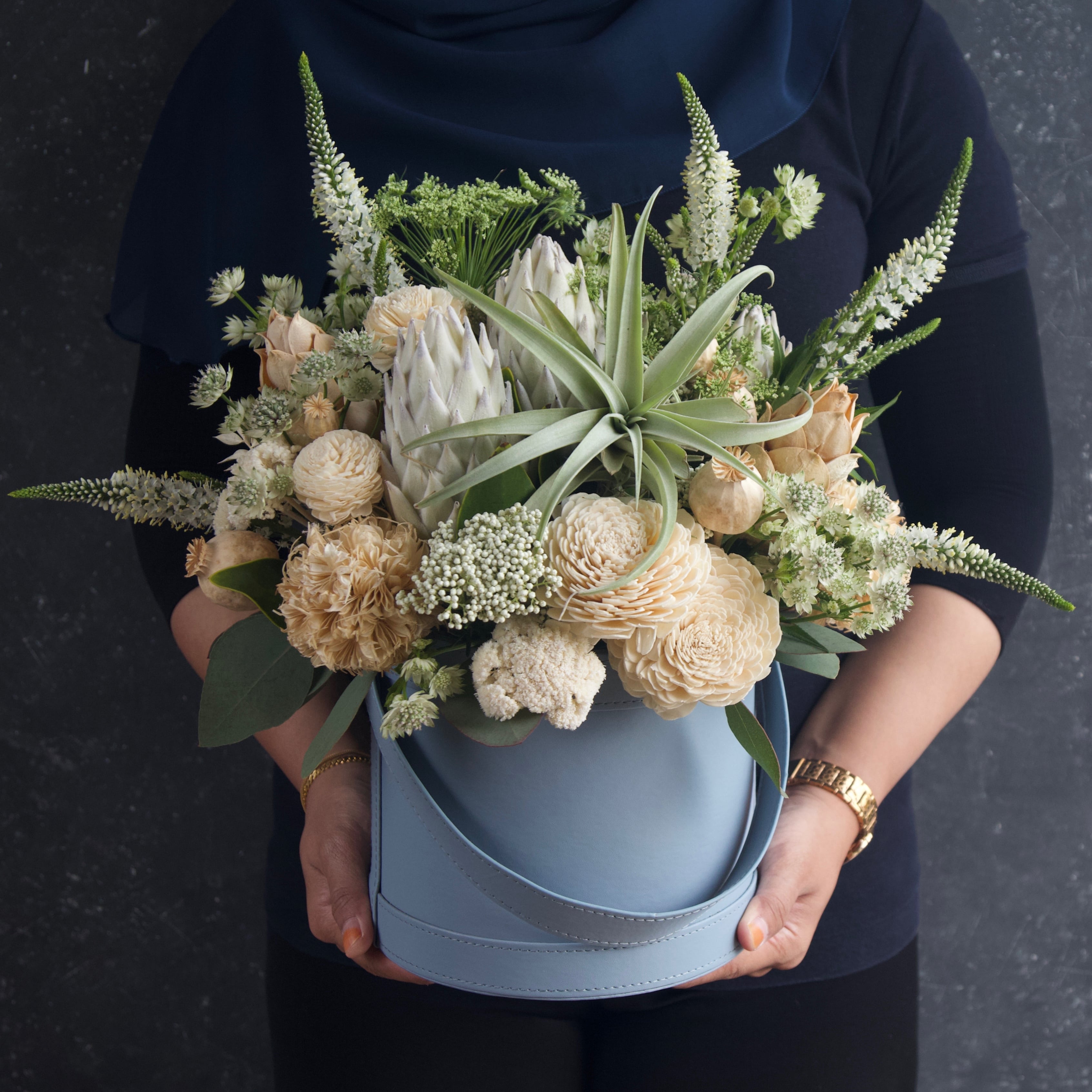 Johor Bahru Flower Delivery | Online Florist, Hand Bouquets Johor Bahru