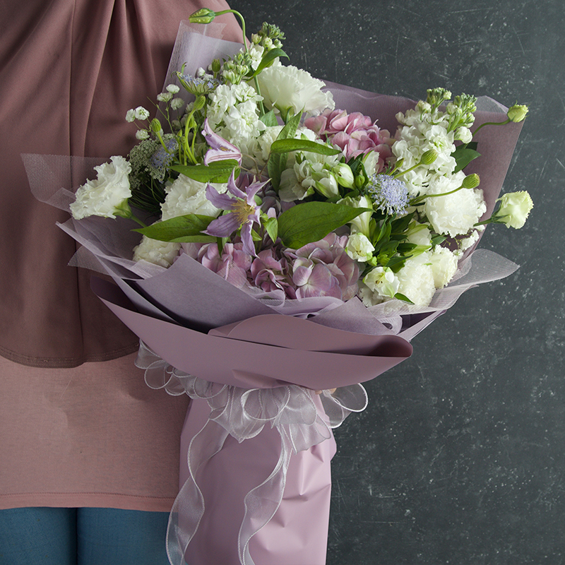 Johor Bahru Flower Delivery | Online Florist, Hand Bouquets Johor Bahru